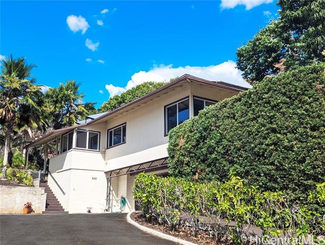 2034 Manoa Road, Honolulu, HI | Locations