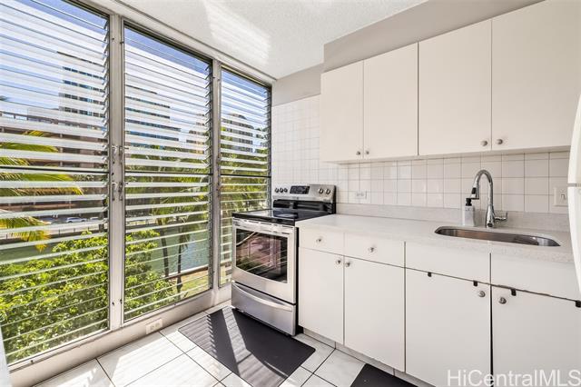 620 Mccully Street 402, Honolulu, HI | Locations