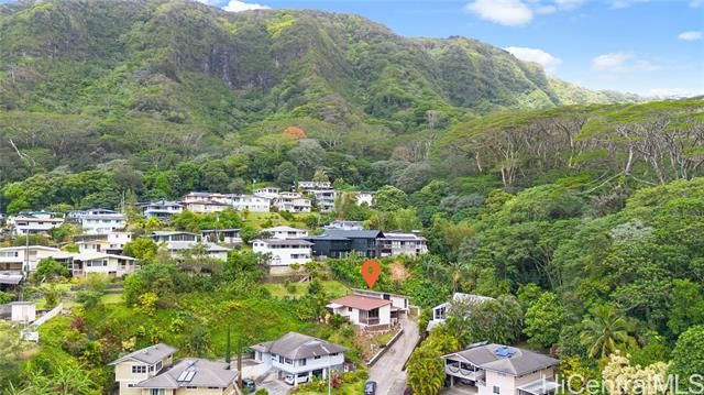 3724 Loulu Street, Honolulu, HI | Locations